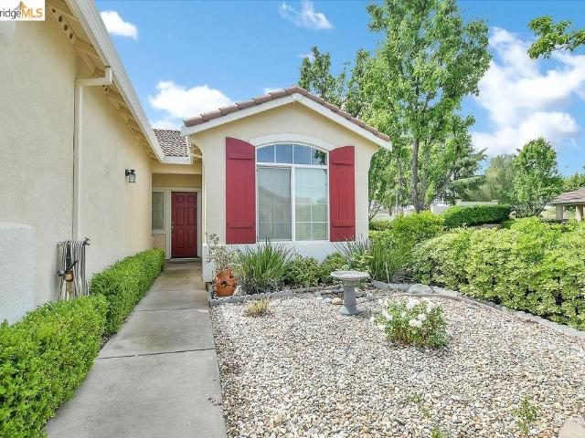 987 Centennial Dr