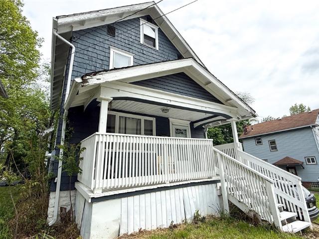 987 Boone Street