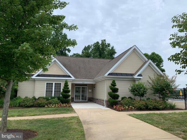 987 Longview Lane