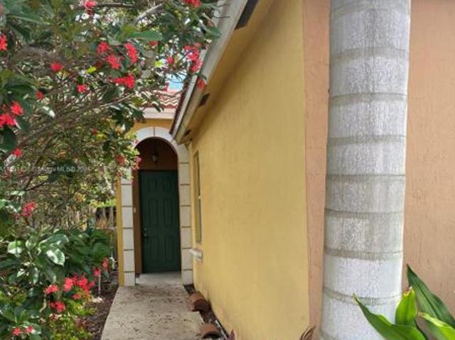 987 NE 42nd Terrace, Homestead, FL 33033