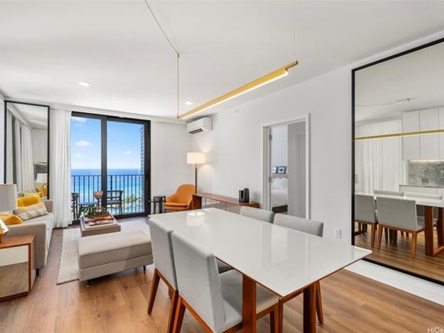 987 Queen St Apt 3102, Honolulu, HI 96814