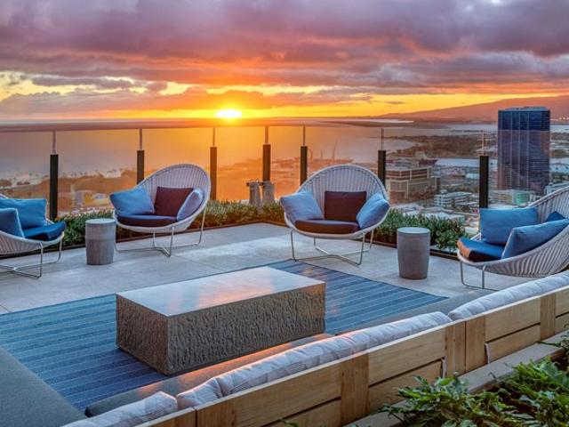 987 Queen St Apt 427, Honolulu, HI 96814