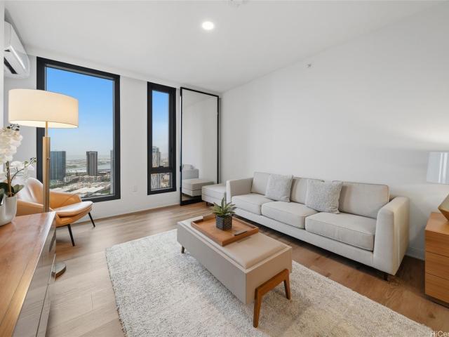 987 Queen St, Unit 4013, Honolulu, HI 96814 | MLS #202607 | Compass