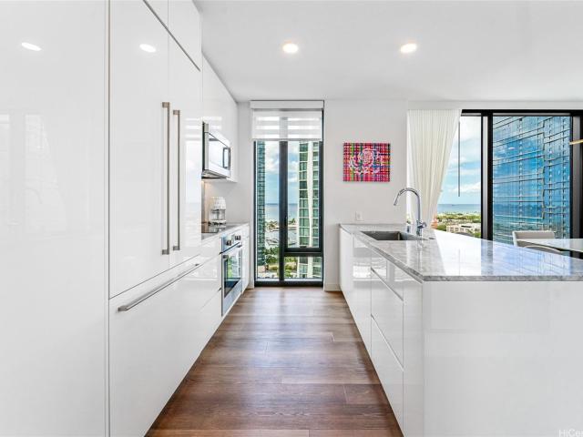 987 Queen St, Unit 2001, Honolulu, HI 96814 | MLS #202605 | Compass