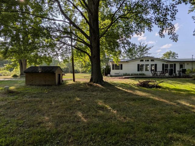 9885 E Pere Marquette Road
