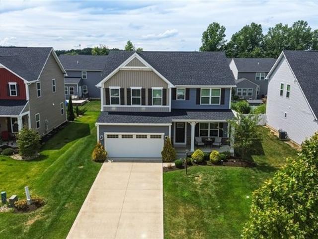 9887 Ethan Cir, Olmsted Township, OH 44138