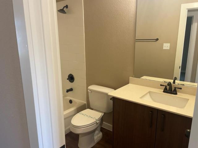9889 Grosbeak Lane