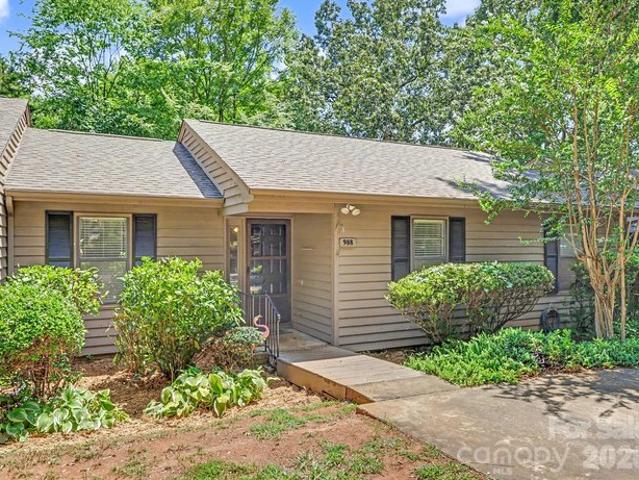 988 Cranberry Cir, Fort Mill, SC 29715