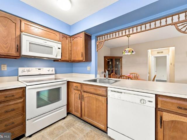 988 A Scotswood Court