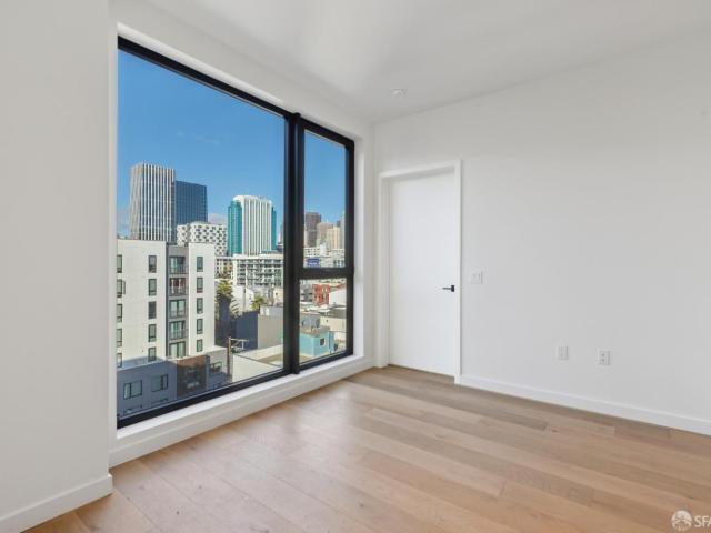 988 Harrison St, Unit YK8, San Francisco, CA 94107 | MLS #426117 | Compass