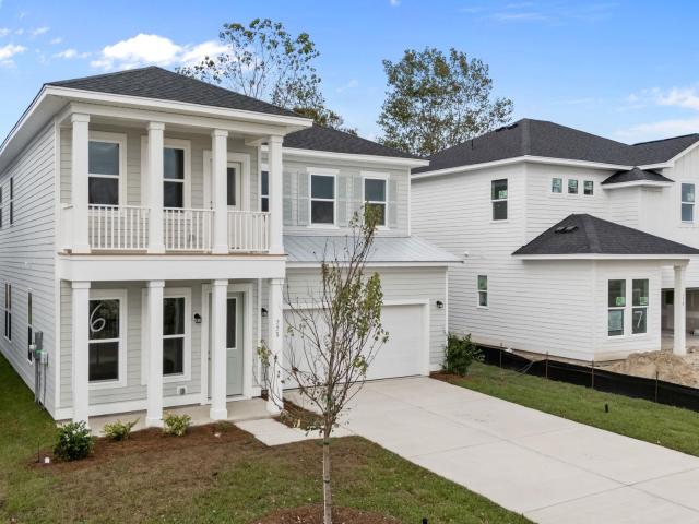 988 Triton Ave