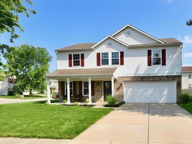 9890 Sapphire Berry Ln, Fishers, IN 46038