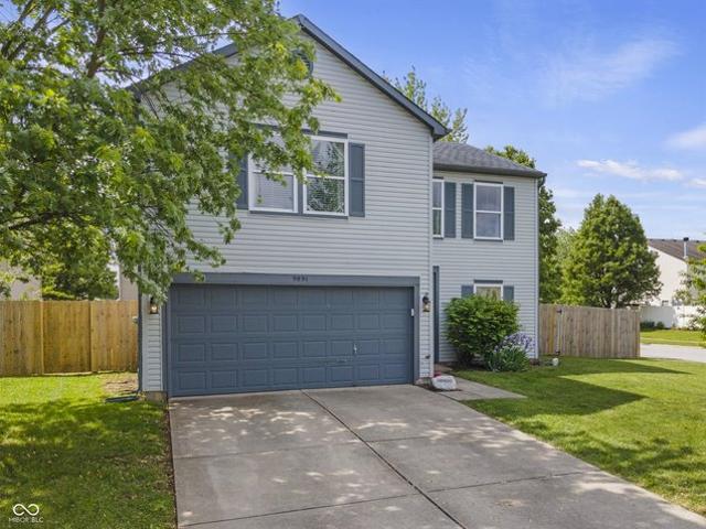 9891 Sapphire Berry Ln, Fishers, IN 46038