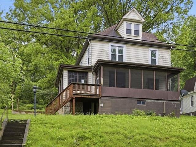 989 Brownstown Rd, Larimer, PA 15647