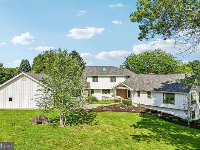 989 Delchester Rd, Newtown Square, PA 19073