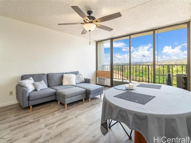 98 402 Koauka Loop 1811, Aiea HI 96701