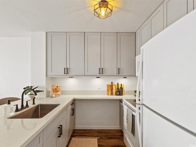 98 410 Koauka Loop Apt 4J, Aiea, HI 96701