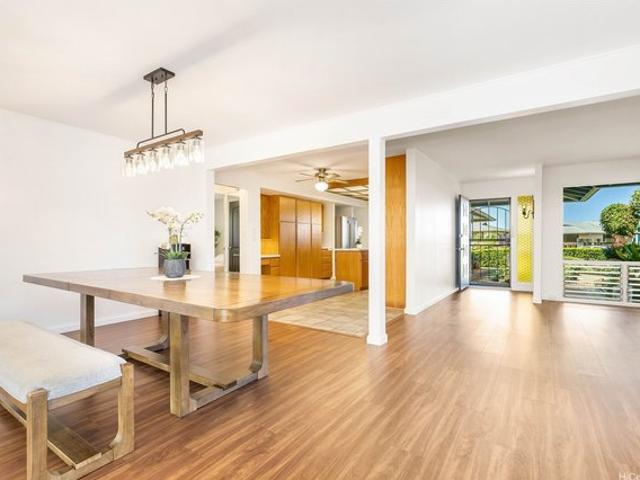 98 042 Puaalii Way, Aiea, HI 96701