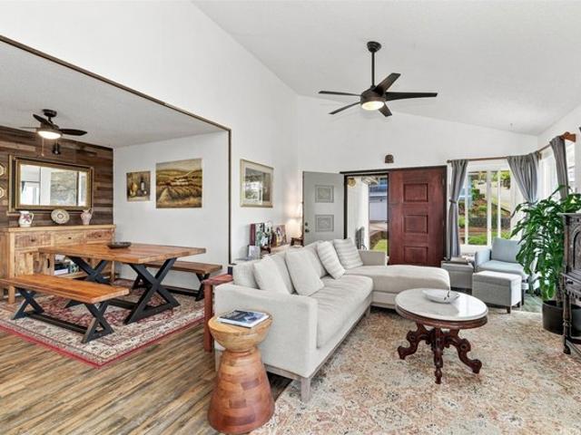 98 1022 Kupukupu Pl, Aiea, HI 96701