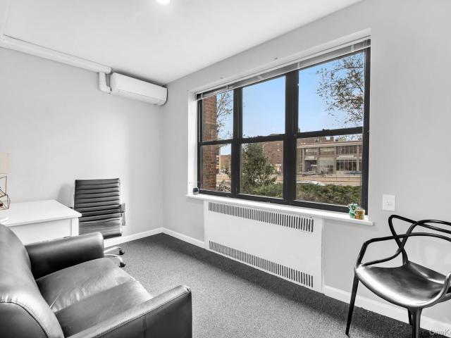 98 120 Queens Boulevard 1B