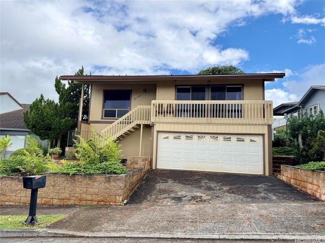 98 1846 Nahele St, Aiea, HI 96701