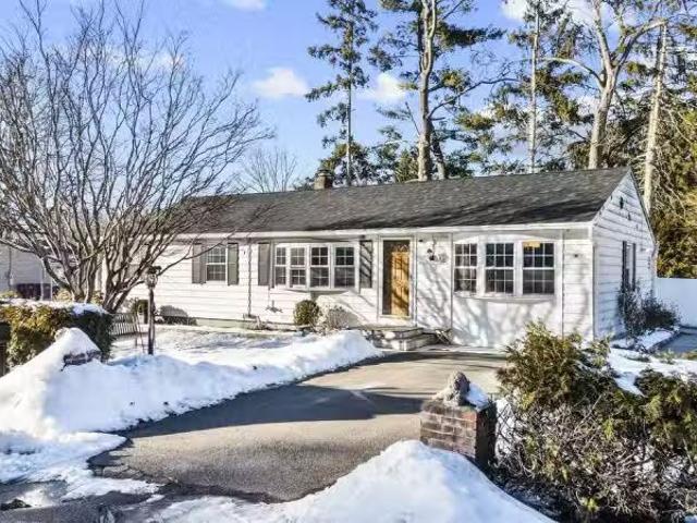 98 Valley Drive, Naugatuck, CT 06770