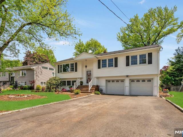 98 Vassar Drive