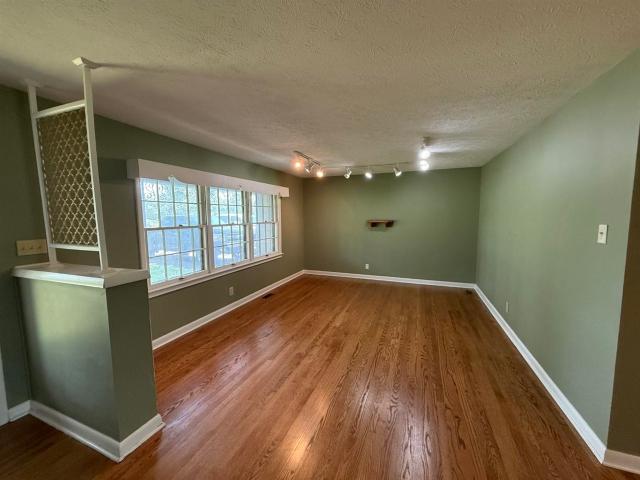 98 Woodland Circle Drive
