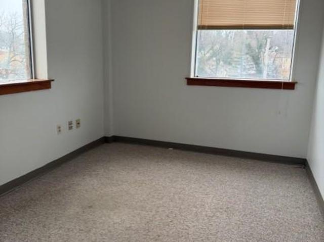 98 Alexandria Pike # 31