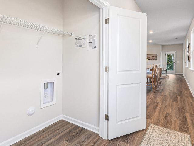 98 Ashworth Drive