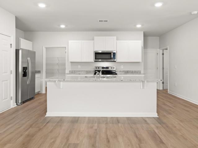 98 Babcock Dr NE