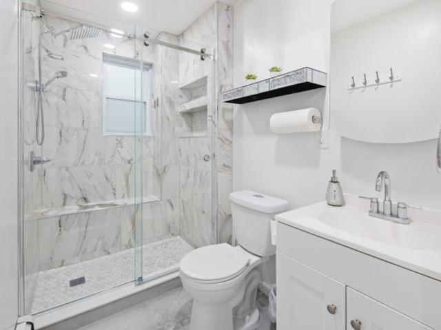 98 Bergen Ave # 1
