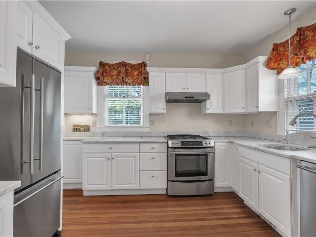 98 Butler Ave, Providence, RI 02906 | MLS #1406 | Compass