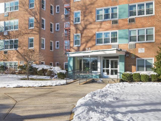 98 Dehaven Dr, Unit 3G, Yonkers, NY 10703 | MLS #958106