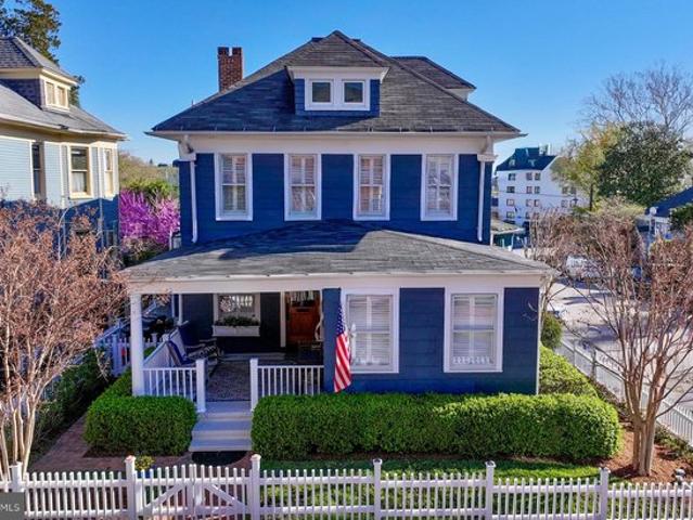 98 Duke of Gloucester St, Annapolis, MD 21401