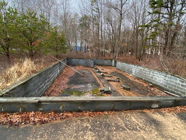 98 E Old Stage Road