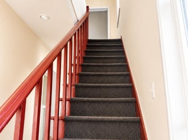 98 E Centre St