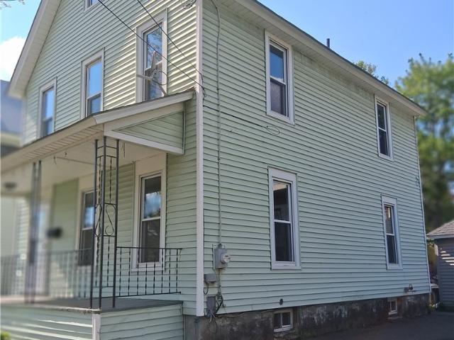 98 E Court Street