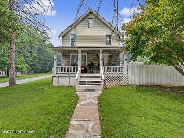 98 Fairview Ave, Mount Pocono, PA 18344