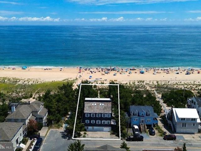 98 Fifth St, Bethany Beach, DE 19930