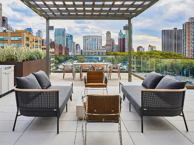 98 Front Street, Unit 4K