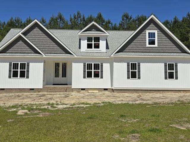 98 Freedom Ridge Dr, Smithfield, NC 27577