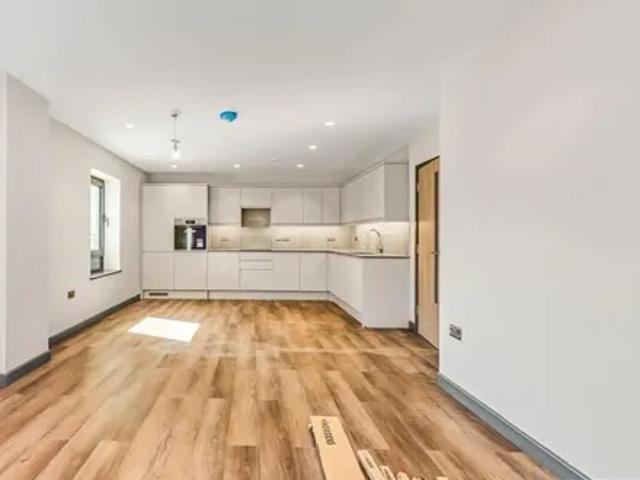 98 Harrow Road, London, E11 3QE, United Kingdom | 3 bed apartment for rent #167699820 | Rentberry