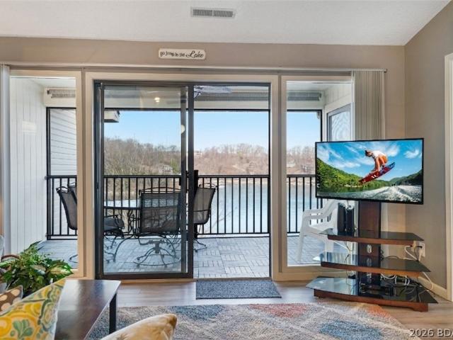 98 Jonathan Dr, Unit 4E, Lake Ozark, MO 65049 | MLS #3580