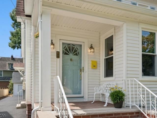 98 Midland Blvd