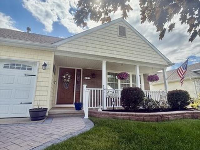 98 Narberth Way, Toms River, NJ 08757