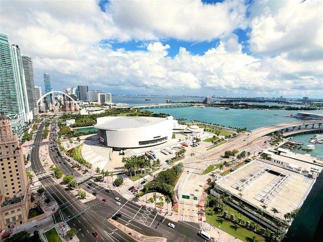 98 NE 5th St Unit 2307, Miami, FL 33132