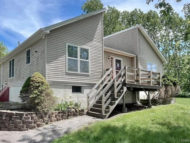 98 Oil City Rd, Pine Island, NY 10969