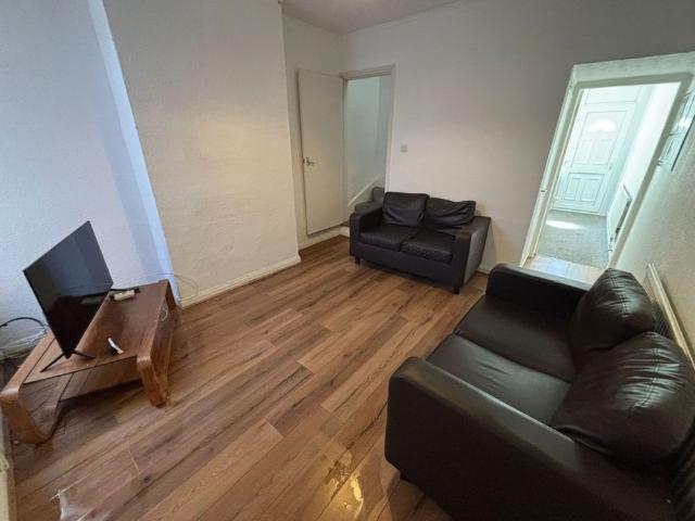 98 Paget StreetLoughborough