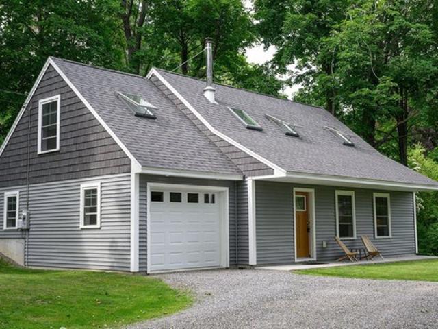 98 River Rd, Brunswick, ME 04011
